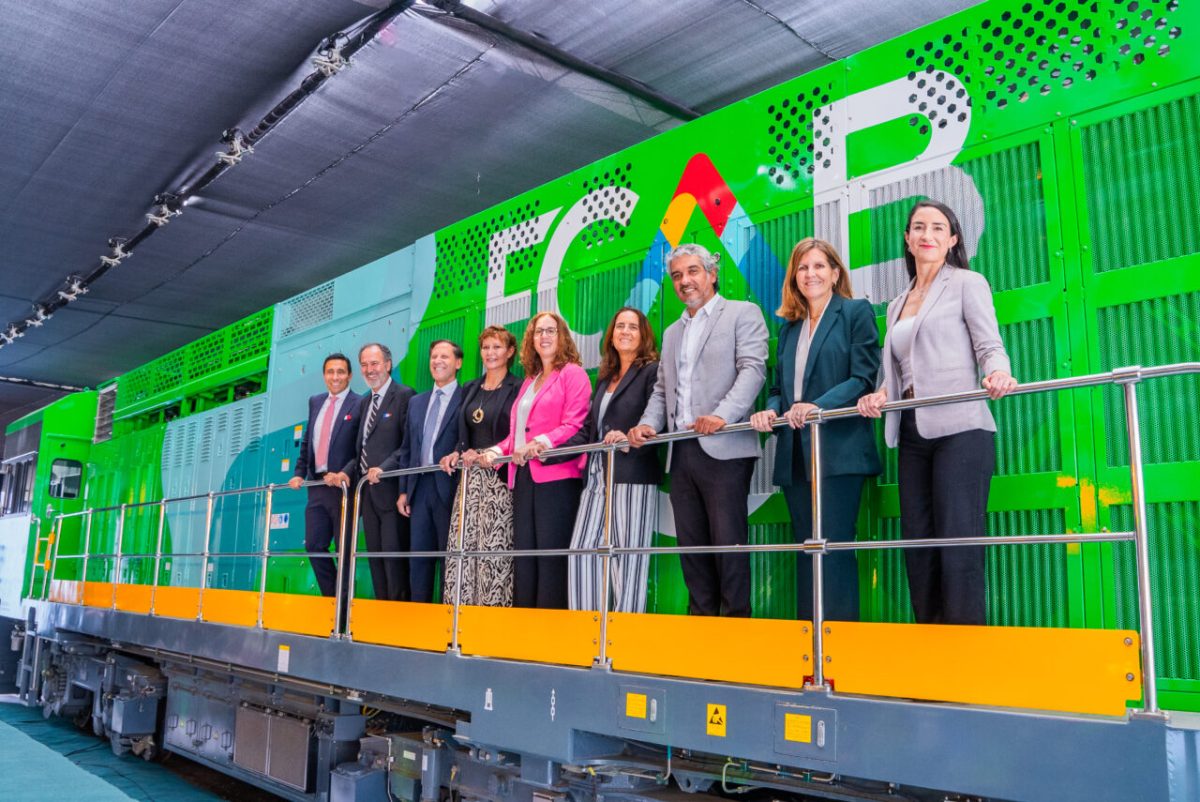 FCAB inaugura en Antofagasta la primera locomotora a hidrógeno verde de ...